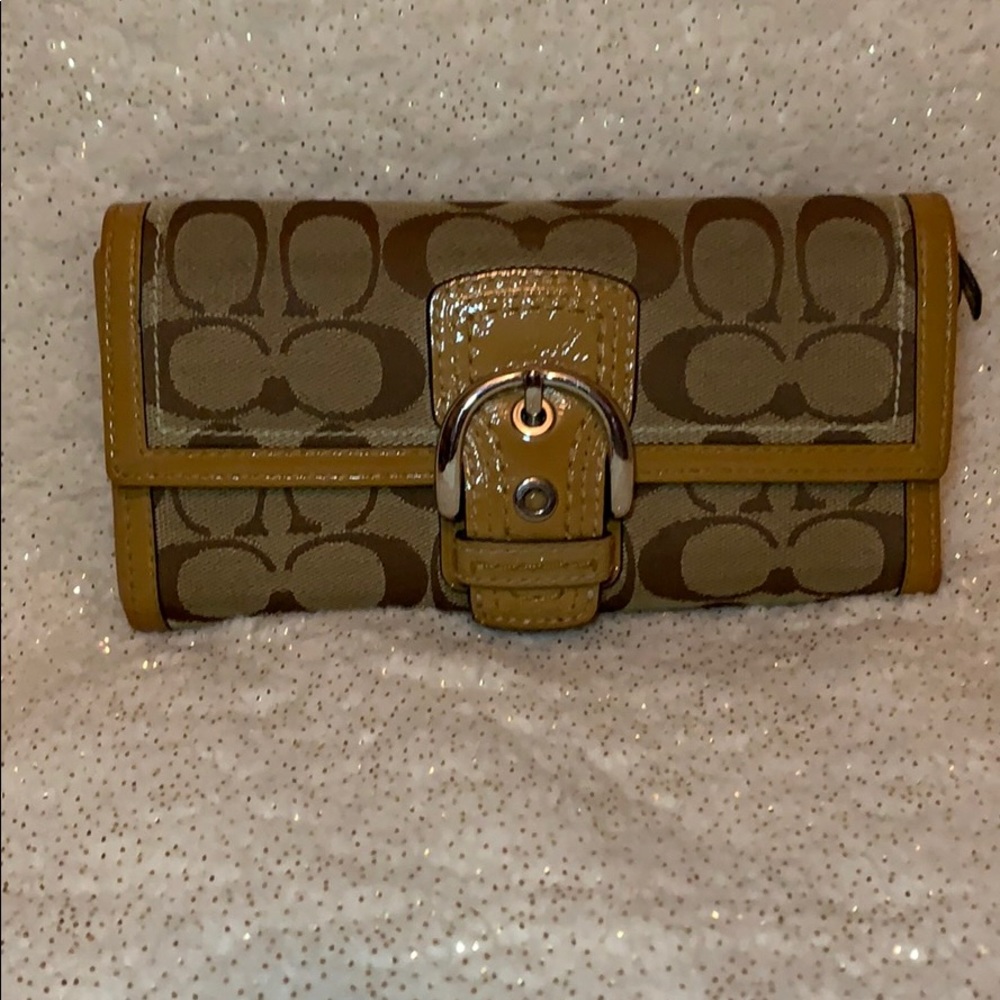 Coach Tan Wallet - Gem